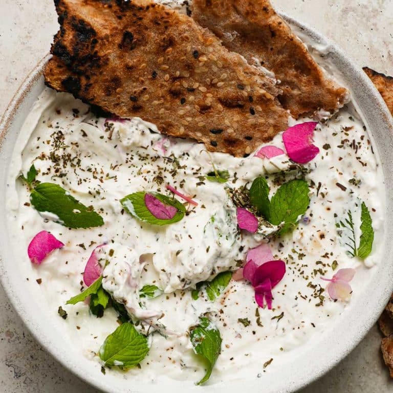 Persian Shallot Yogurt Dip (Mast-O Musir) | Lindsey Eats