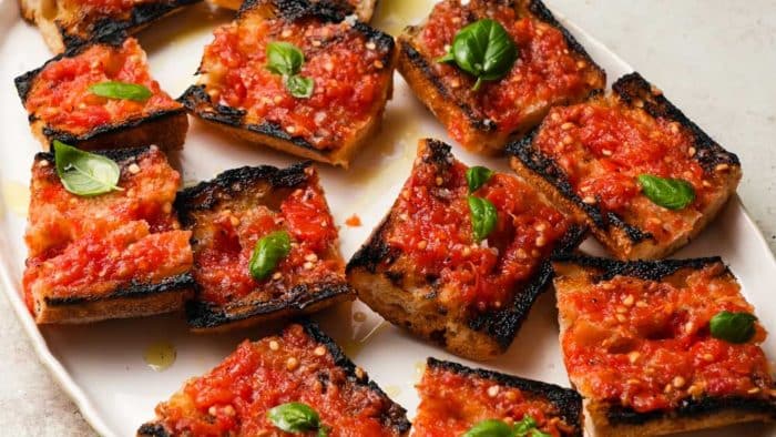 How to Make Pan Con Tomate | Lindsey Eats