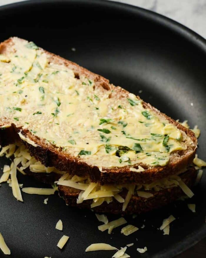 Garlic Bread Grilled Cheese | Lindsey Eats