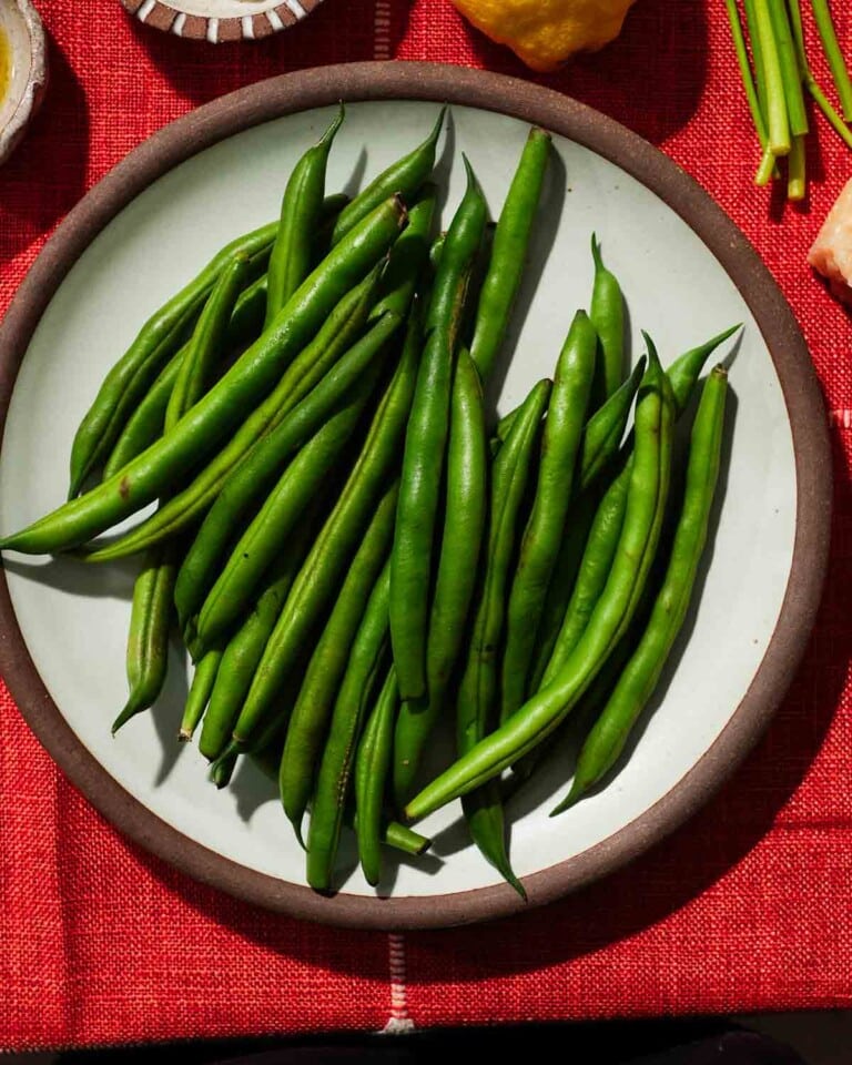 Easy Sautéed Haricots Verts with Shallots | Lindsey Eats