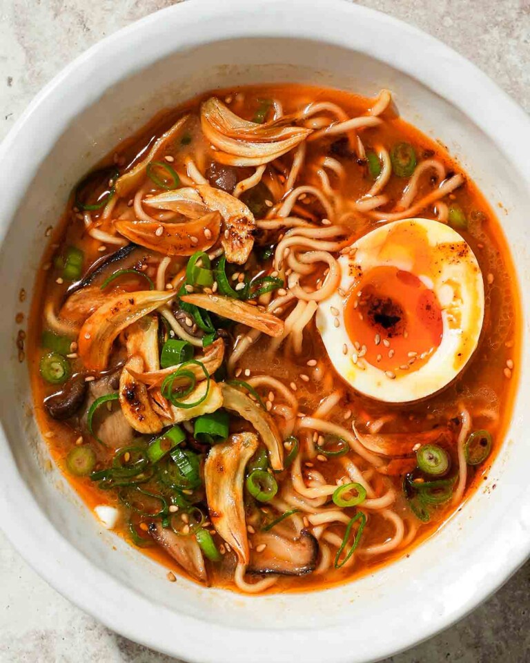 30 Minute Spicy Miso Ramen Recipe | Lindsey Eats